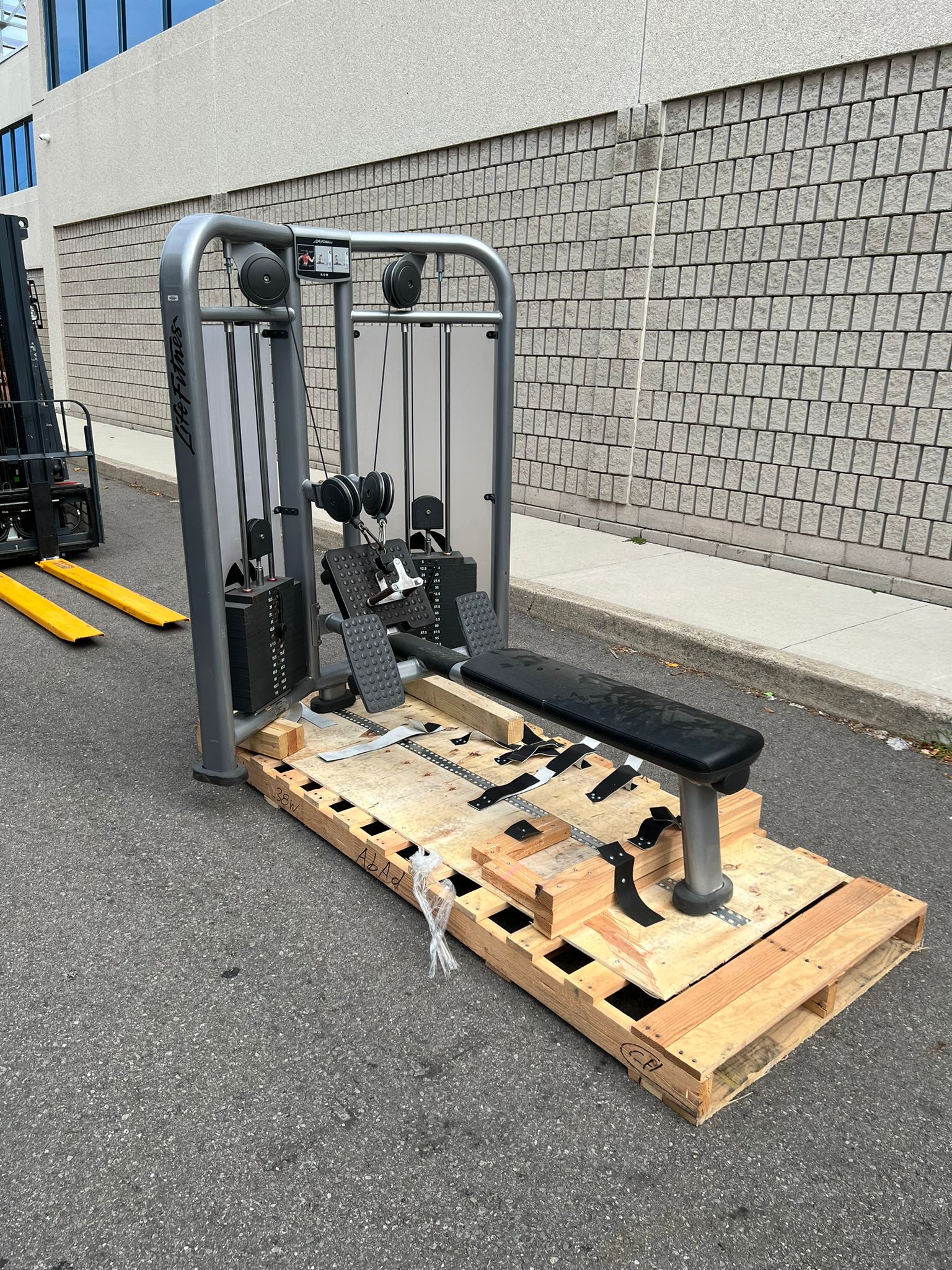 Signature Series Iso Cable Row – Pure Muscle + Athletics